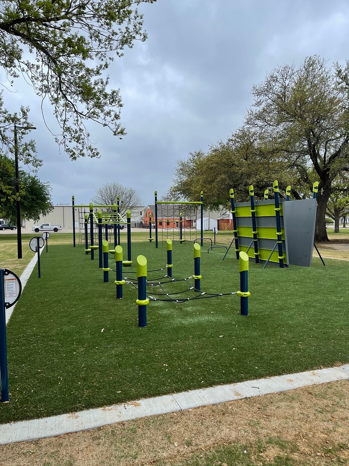 Cullom Park